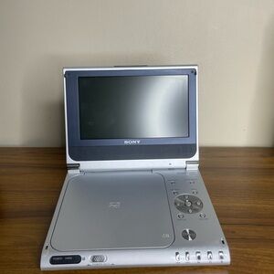 Sony | Portable Audio & Video | Vtg Sony Dvpfx75 Portable Cddvd Player ...